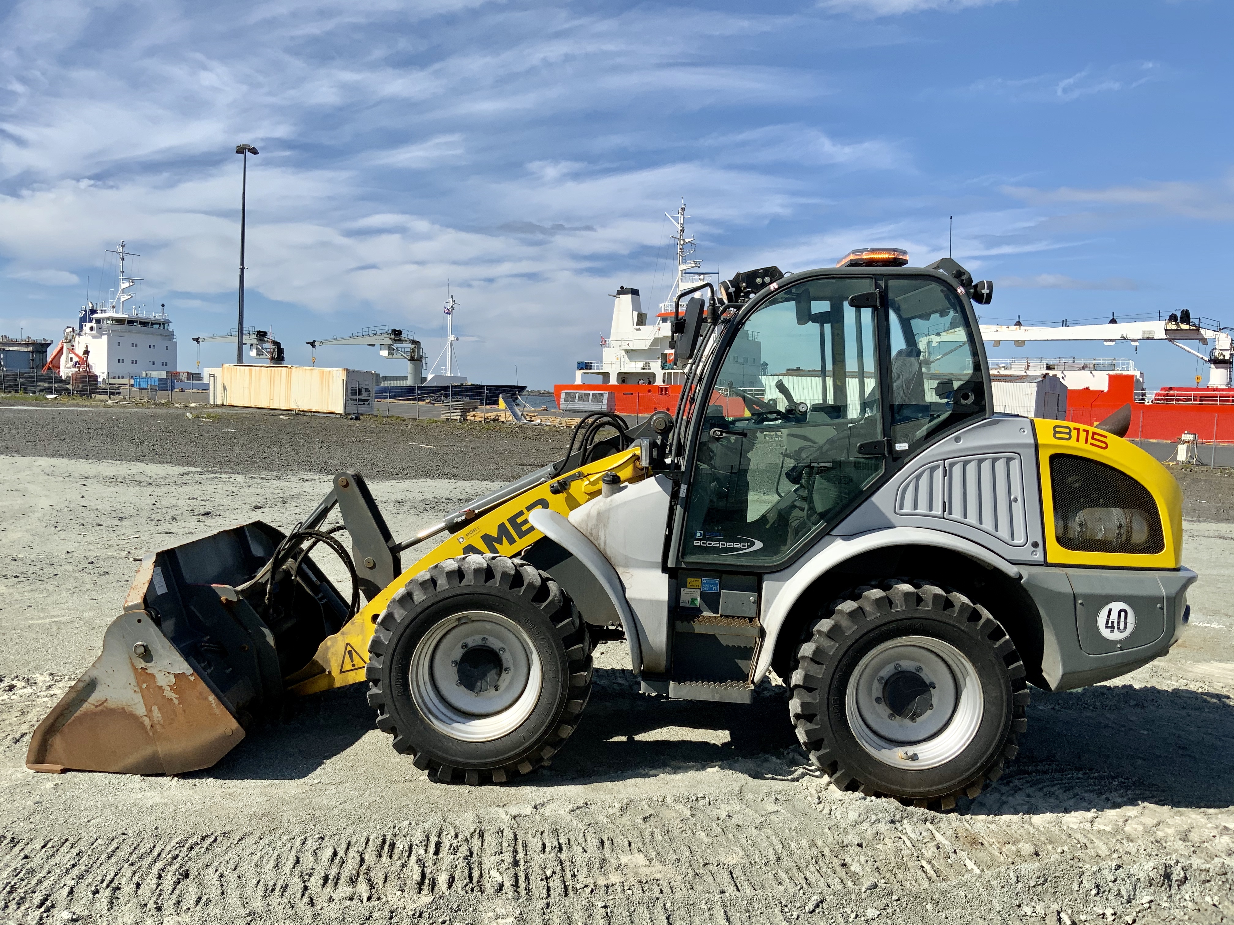 Kramer 8115 - Kraftvélar